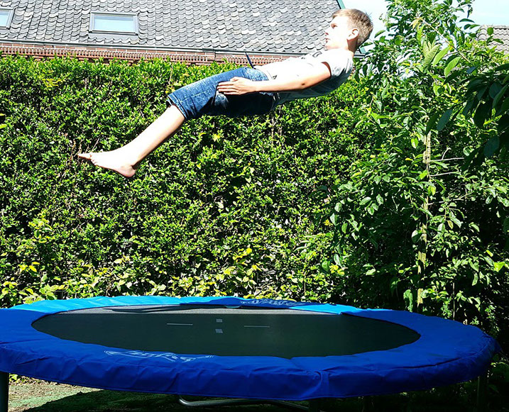 Trampolin Untergrund (schräger & unebener Boden – Wie aufstellen?)